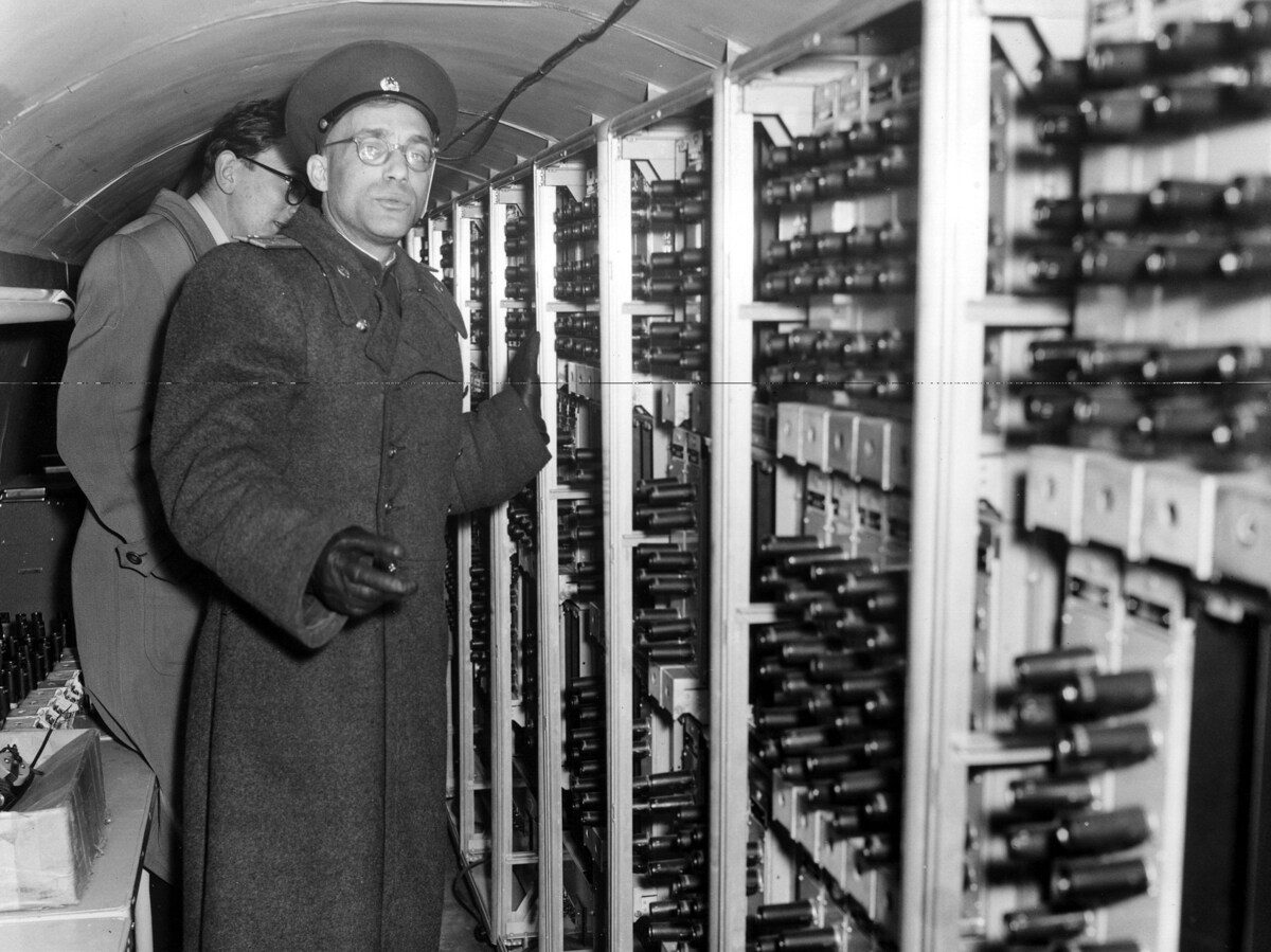 Buried Secrets: Tunnelling in Intelligence Gathering and Terrorist ...